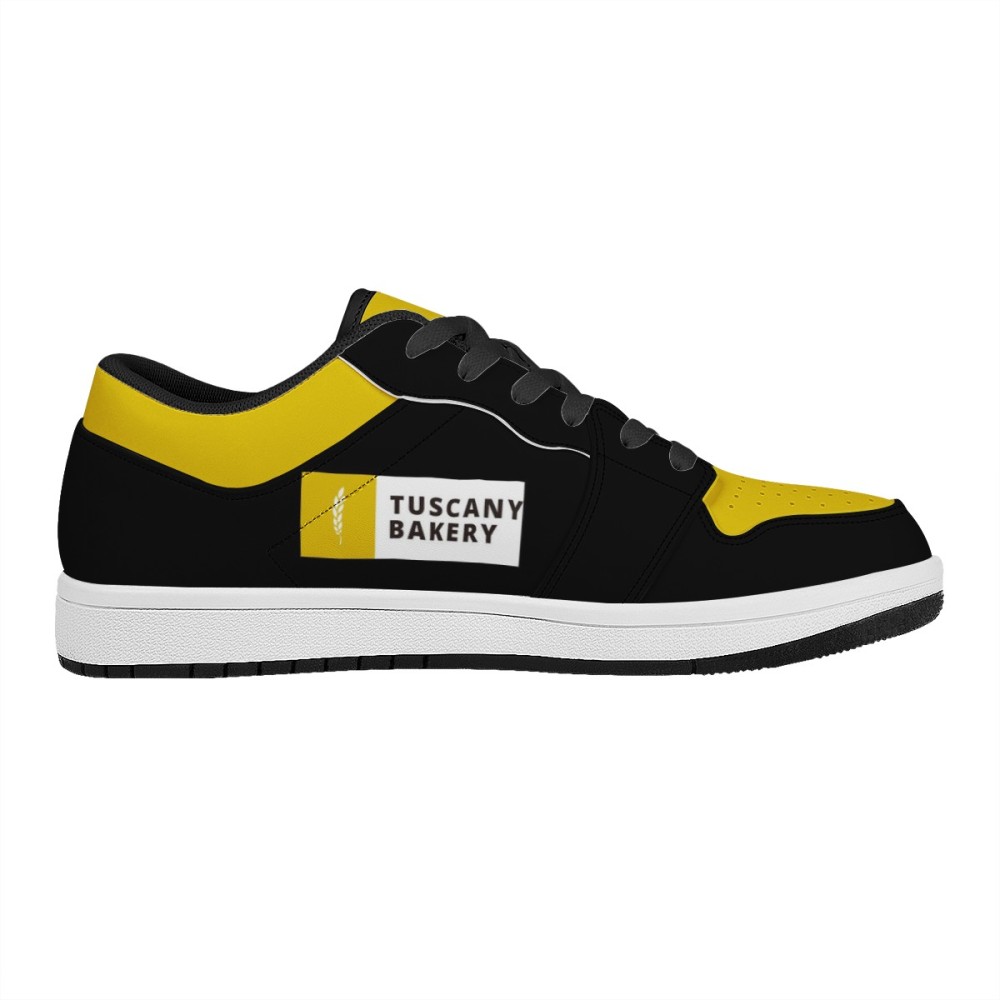 Sneakers med din logo rundt hele skoen